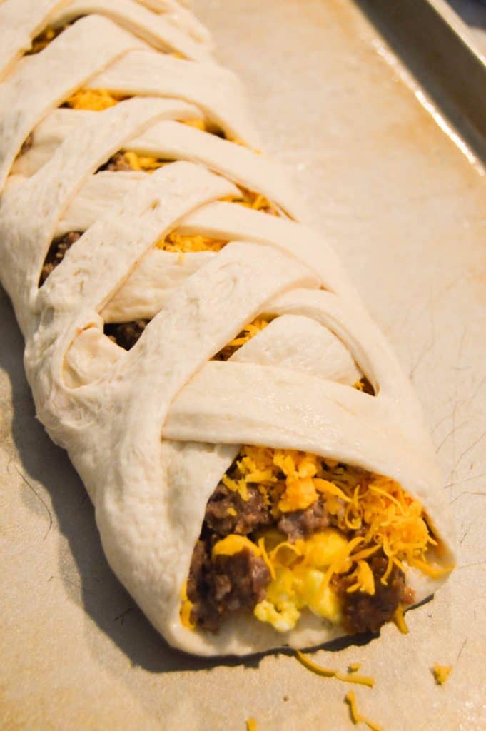 Sausage Egg Breakfast Braid • The Diary of a Real Housewife
