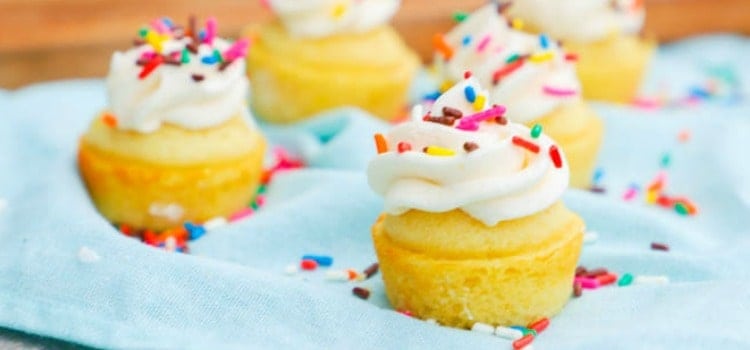 Mini Vanilla Cupcakes • The Diary of a Real Housewife