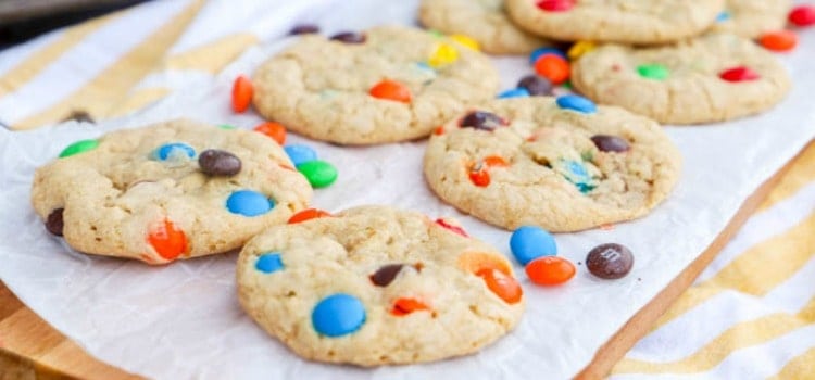 Oatmeal M&M Cookie • The Diary of a Real Housewife