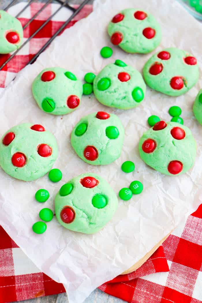 Grinch Cookies • The Diary of a Real Housewife