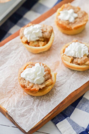Mini Dutch Apple Pie • The Diary of a Real Housewife