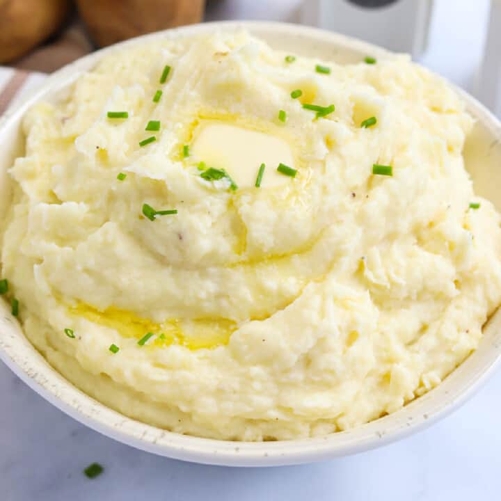 Garlic Mashed Potatoes • The Diary of a Real Housewife