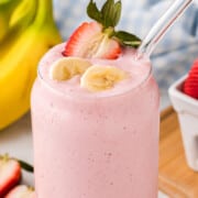 Strawberry Banana Smoothie • The Diary of a Real Housewife