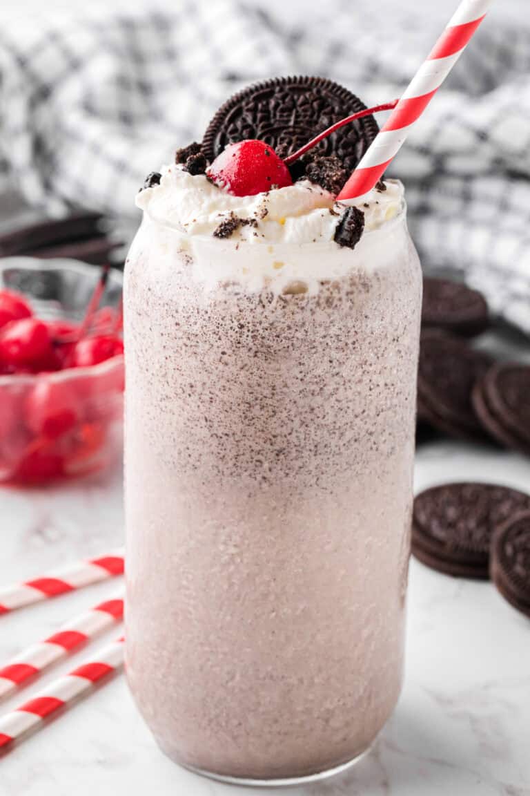 Oreo Milkshake • The Diary of a Real Housewife