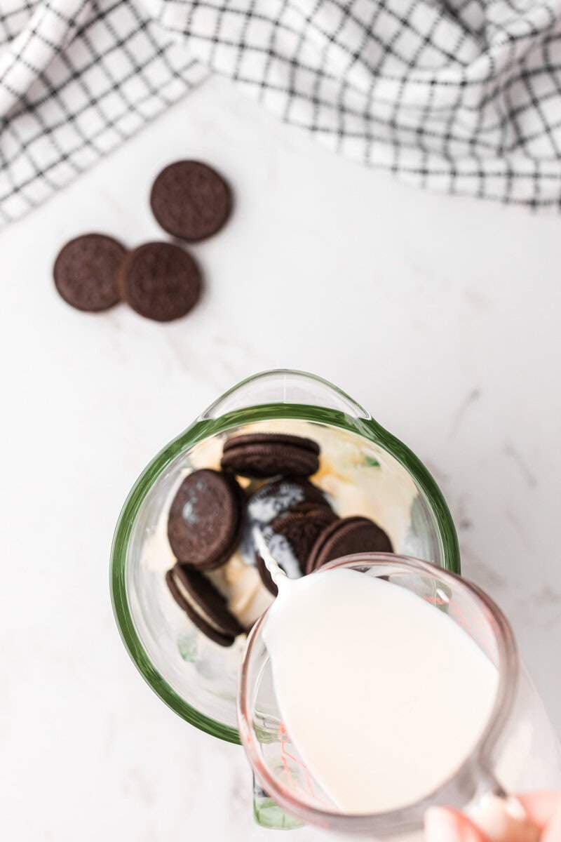 Oreo Milkshake • The Diary of a Real Housewife